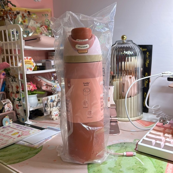 owala | Dining | Owala 24oz Freesip Water Bottle Autumn Sunset Limited ...